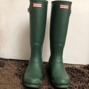 Hunter Shoes | Iso Burgundy Red Or Green Boots | Poshmark